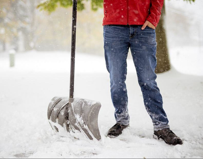 Physiotherapy Tips: How to Prevent Back Pain Shoveling this Winter ...